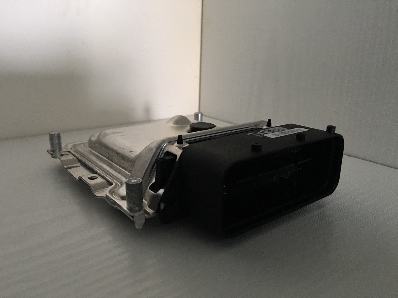 Plug & Play Bosch Engine ECU, Hyundai i800 - iLoad 2.5, 0281032182, 0 ...